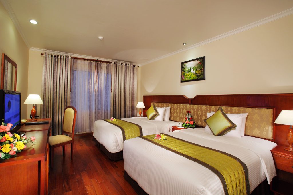 Executive Wing Deluxe - firsthotelsaigon.com